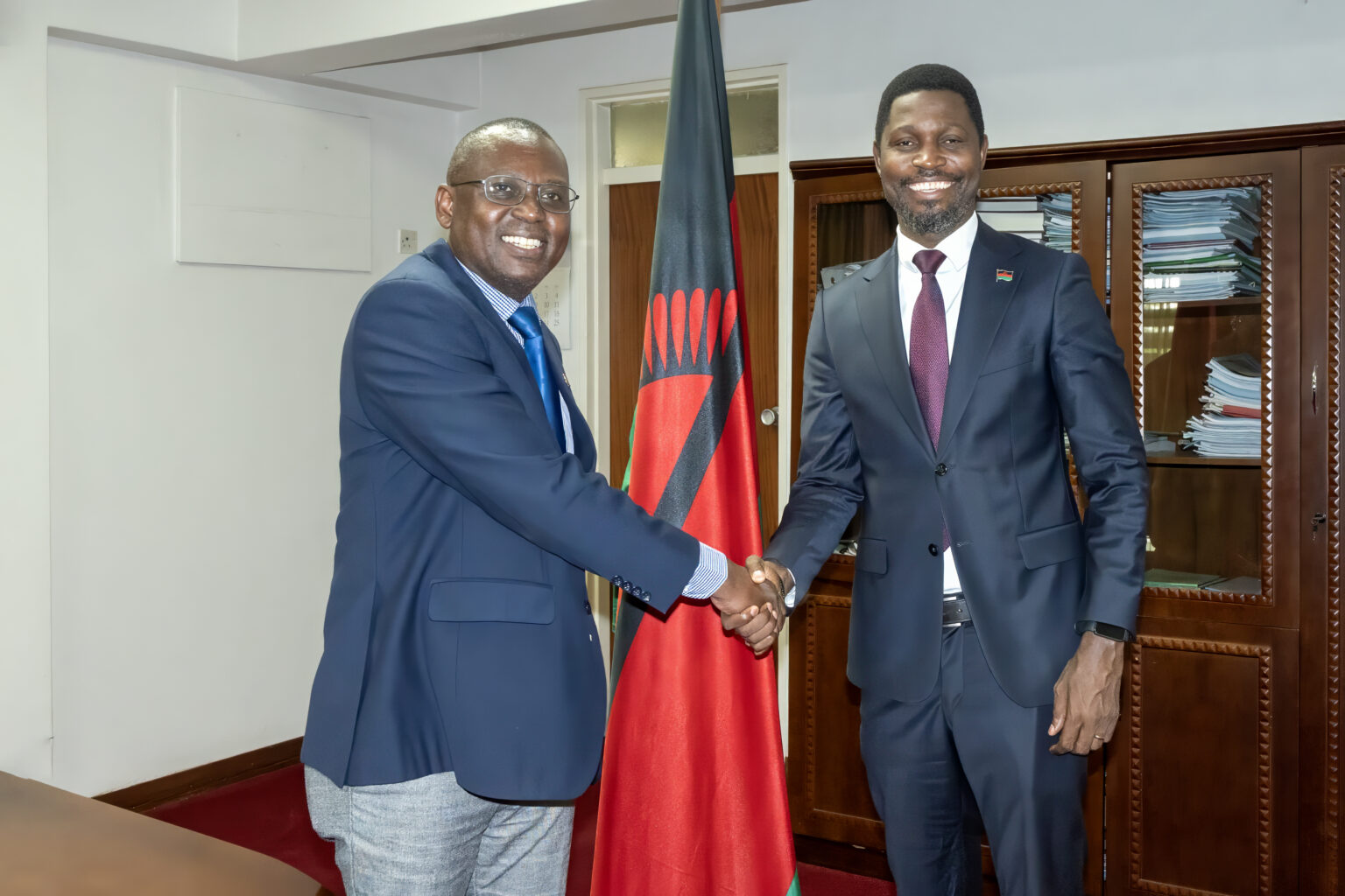 Dialogue 2: with Honourable Dr. Owen Chomanika – The Minister for Natural Resources and Climate ...